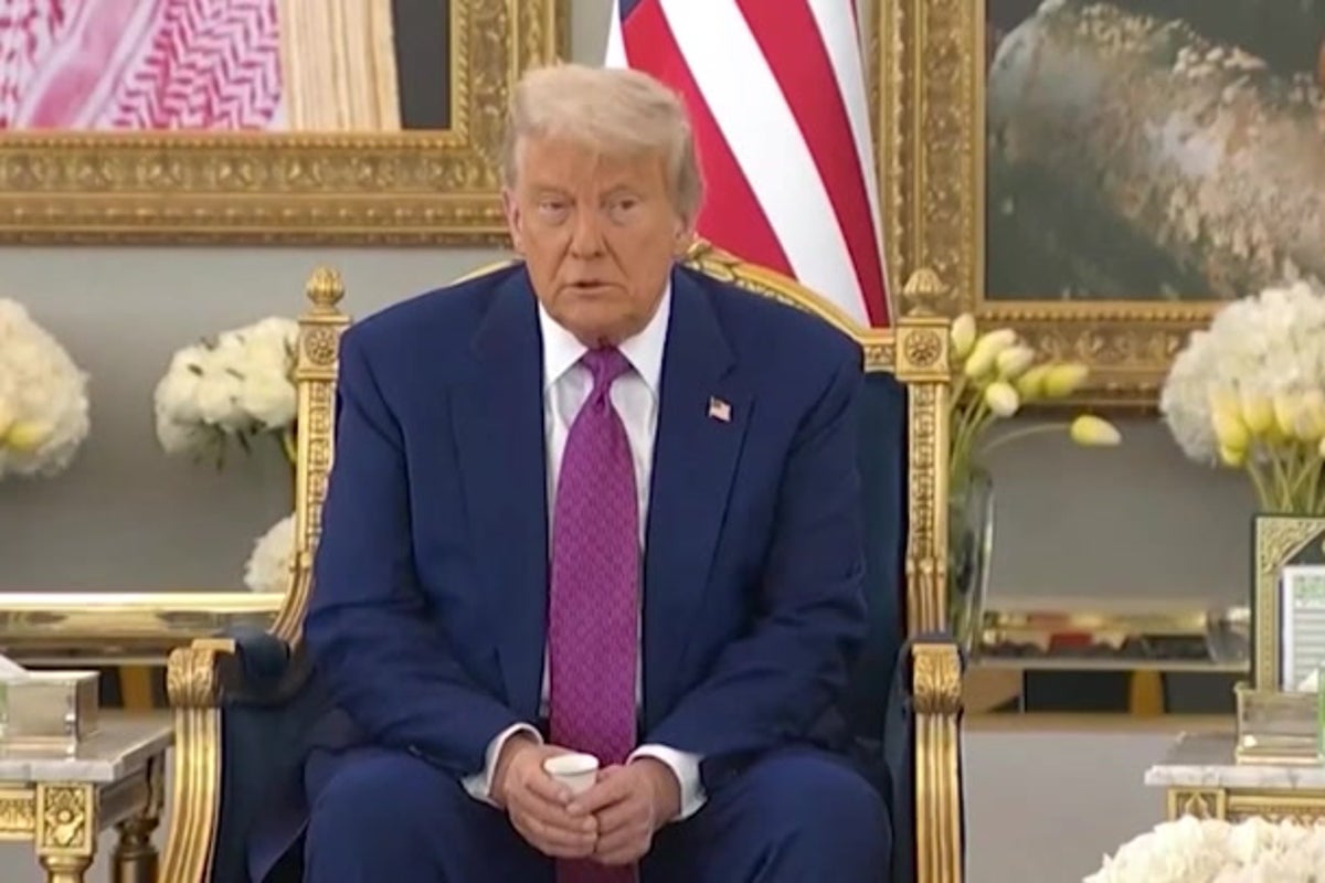 Donald Trump refuses to drink coffee during Saudi Arabia ceremony ...