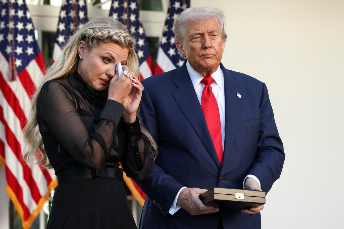 Charlie Kirk’s widow accepts Presidential Medal of Freedom on his behalf following Trump’s self ...