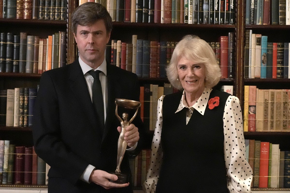 Queen welcomes Booker Prize-winning author at Clarence House | London News Network